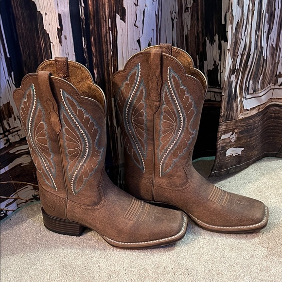 Ariat | Shoes | Ariat Womens Tan Western Boots With Embroidered Design ...